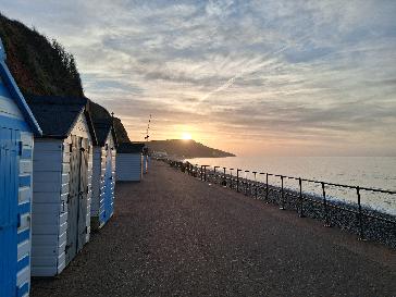 Exeter Airport - BBC Weather