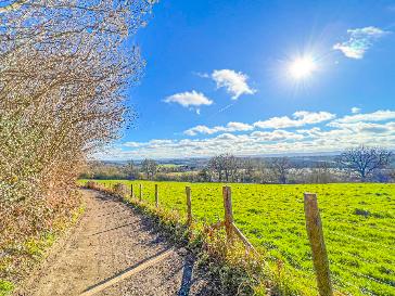 Gravesend - BBC Weather