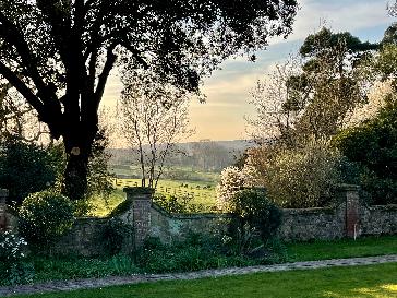 Staines-upon-Thames - BBC Weather