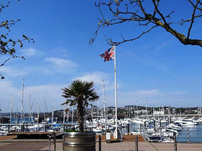 Report - BBC Weather Watchers