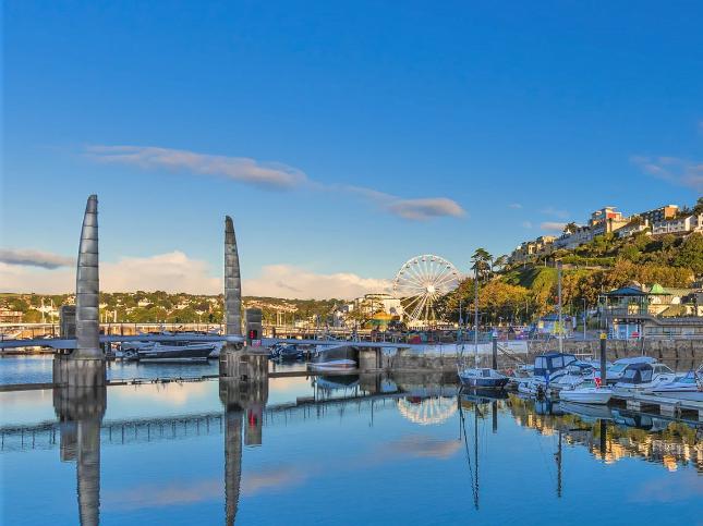 Report - BBC Weather Watchers